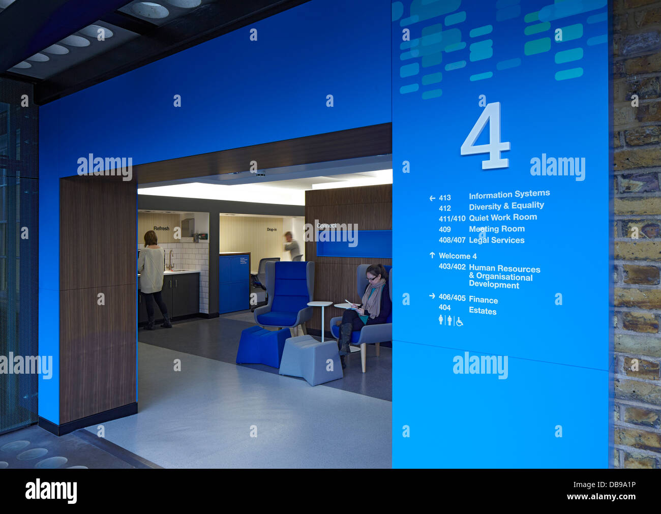 Royal College of Nursing, London, United Kingdom. Architect: Bisset ...