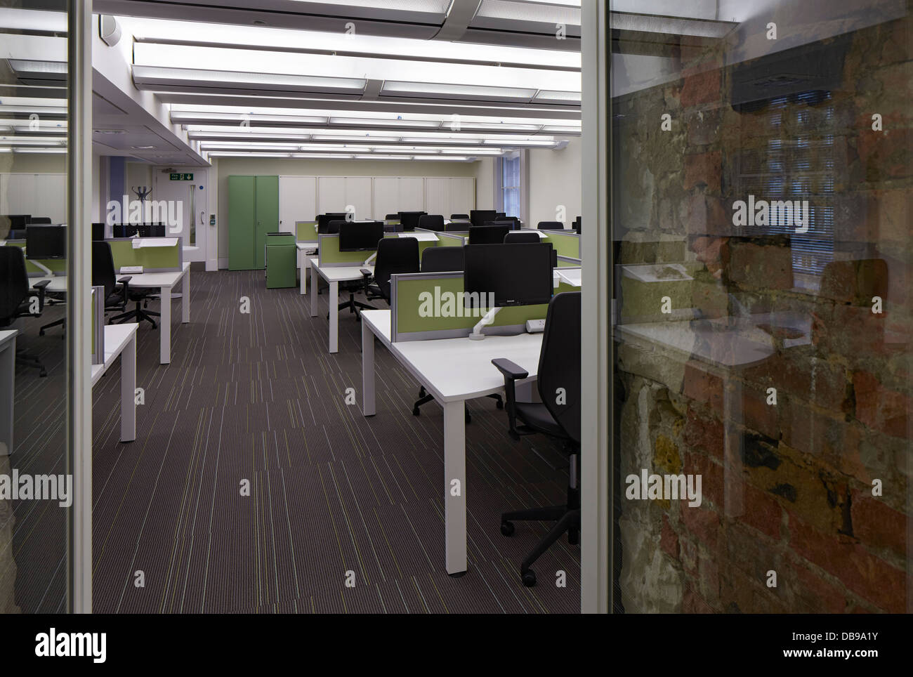 Royal College of Nursing, London, United Kingdom. Architect: Bisset ...