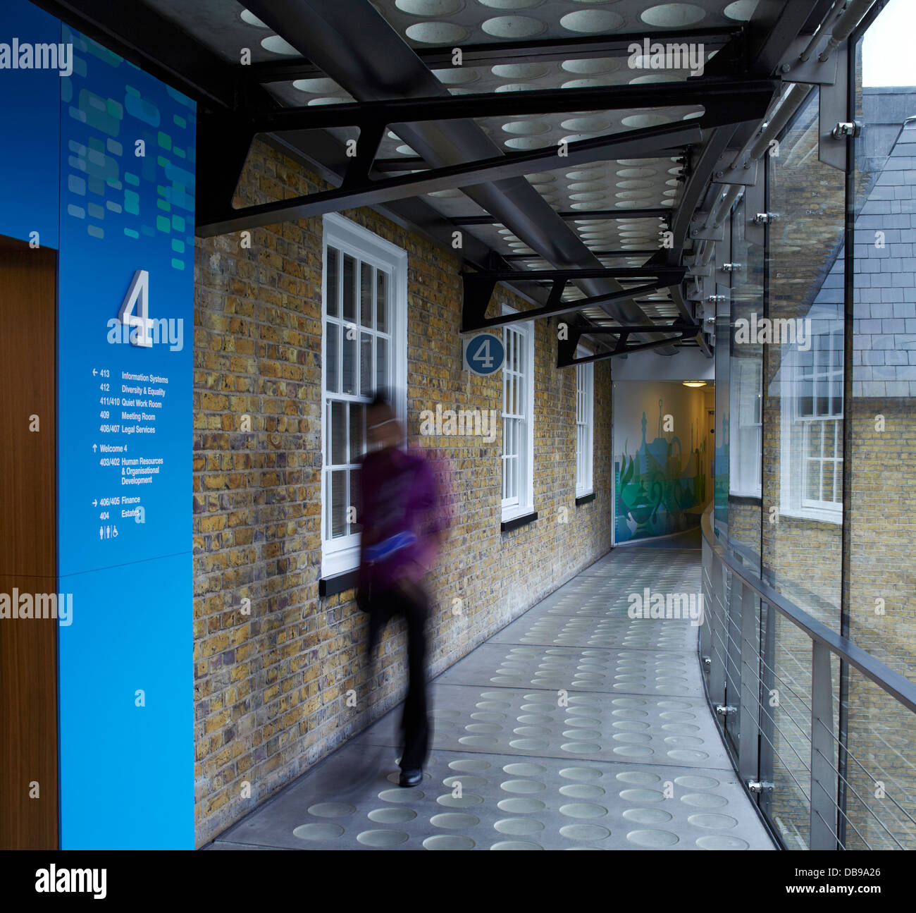 Royal College of Nursing, London, United Kingdom. Architect: Bisset ...