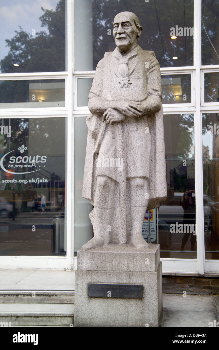 boy scouts Baden Powell statute Queens Gate London boy scout ...