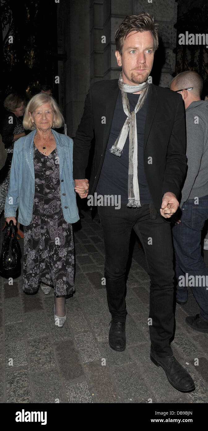 Phyllis Lawson and Ewan McGregor Royal Academy Summer Exhibition 2011 ...