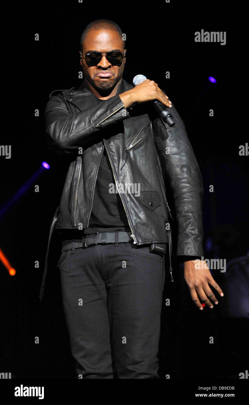 Taio Cruz Primavera Pop 2011 at Palacio Vistalegre Madrid, Spain - 03. ...