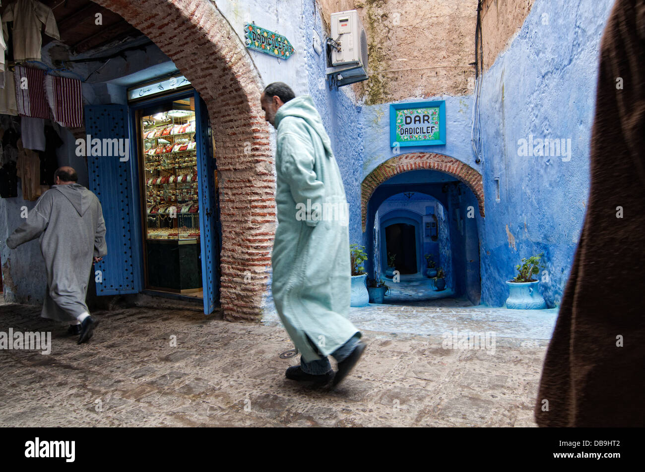 Chefchaouen street scene hi-res stock photography and images - Alamy