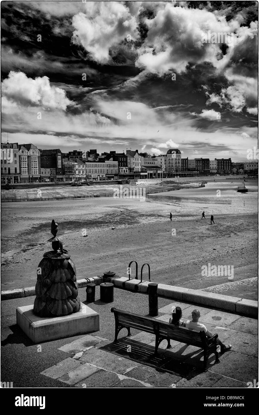 Rest mono hi-res stock photography and images - Alamy