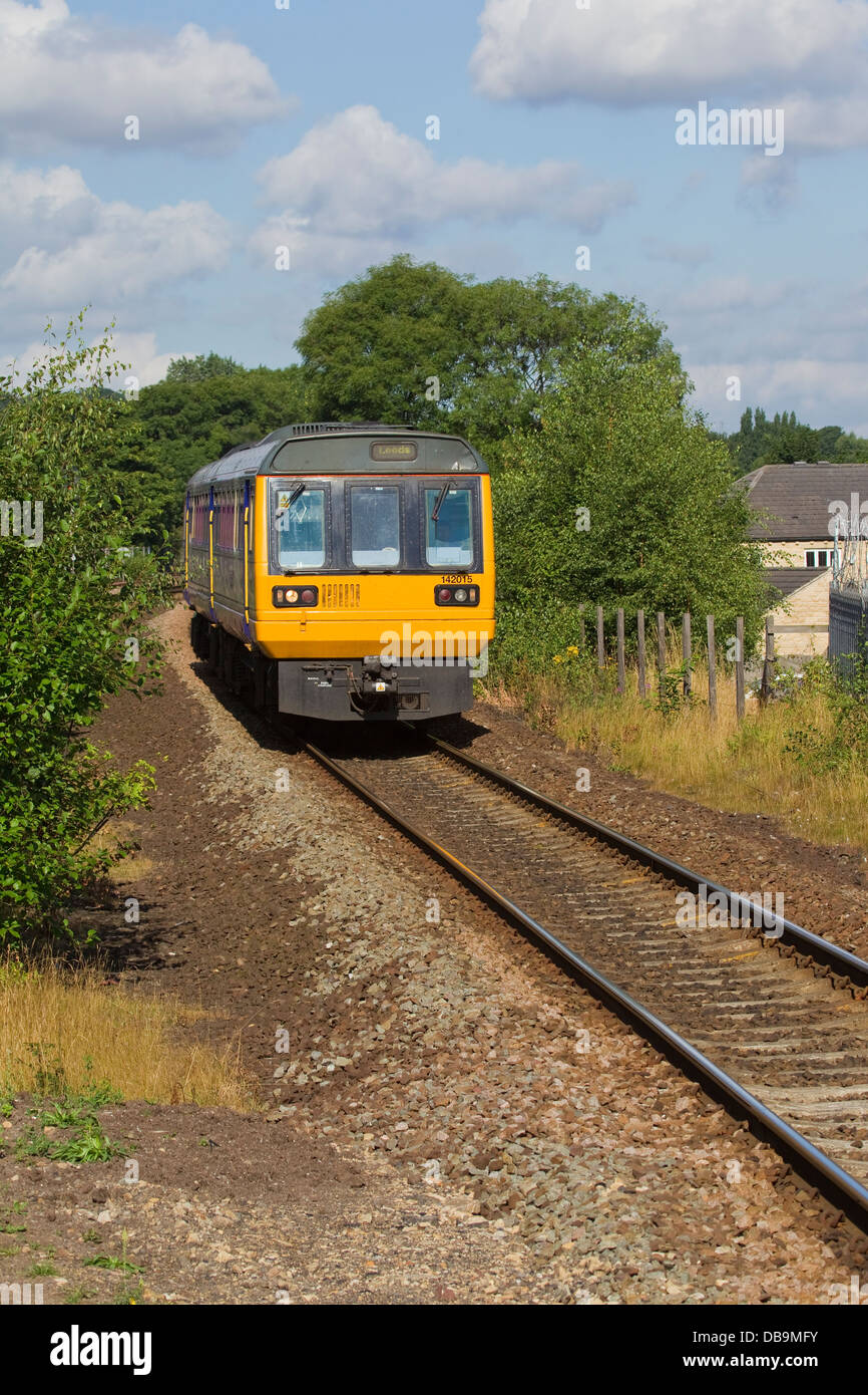 British Railways Class 142 2-car Diesel Multiple Unit 142015 ...