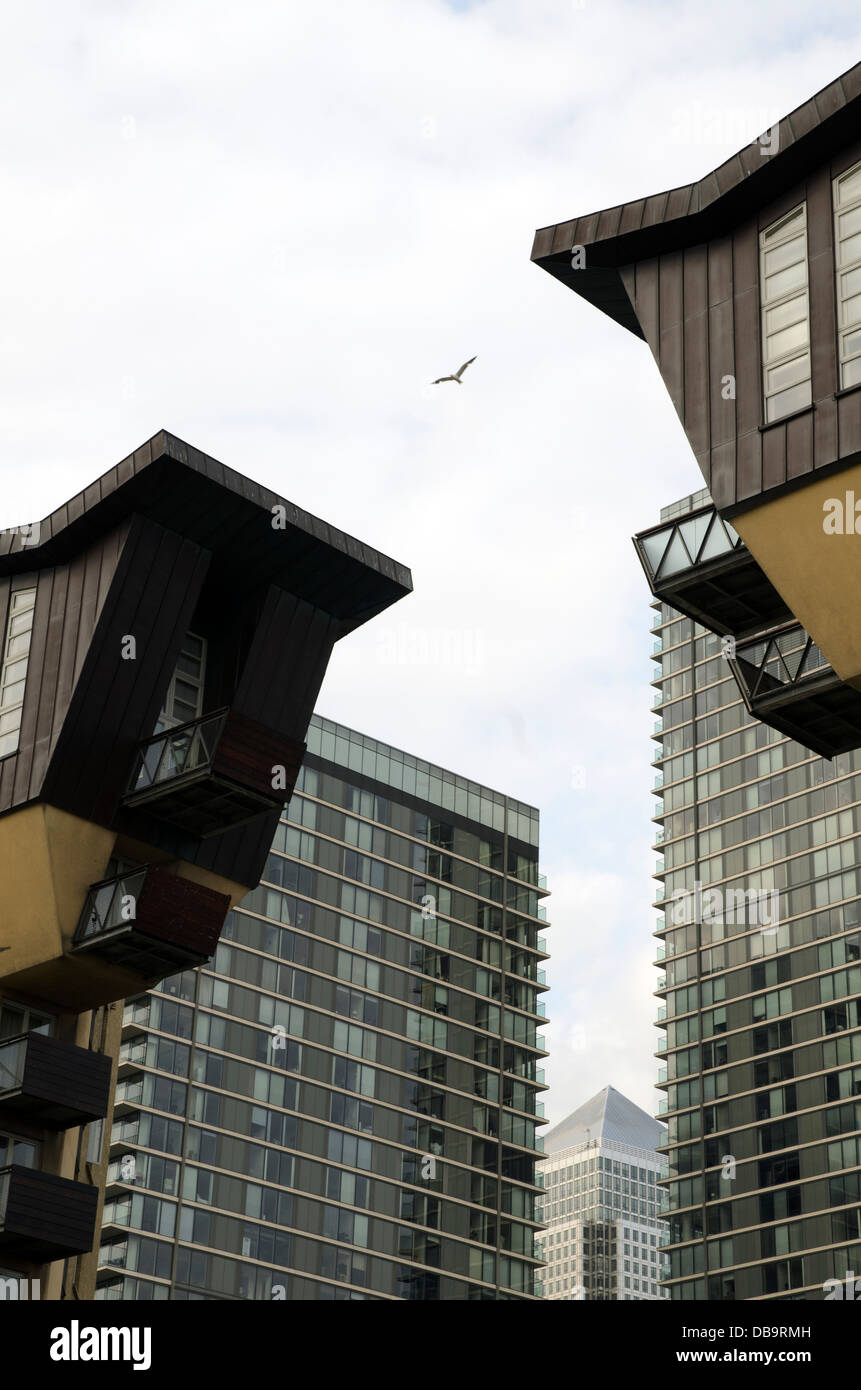 Pierpoint buildings on the Isle of Dogs at the Millennium Harbour ...