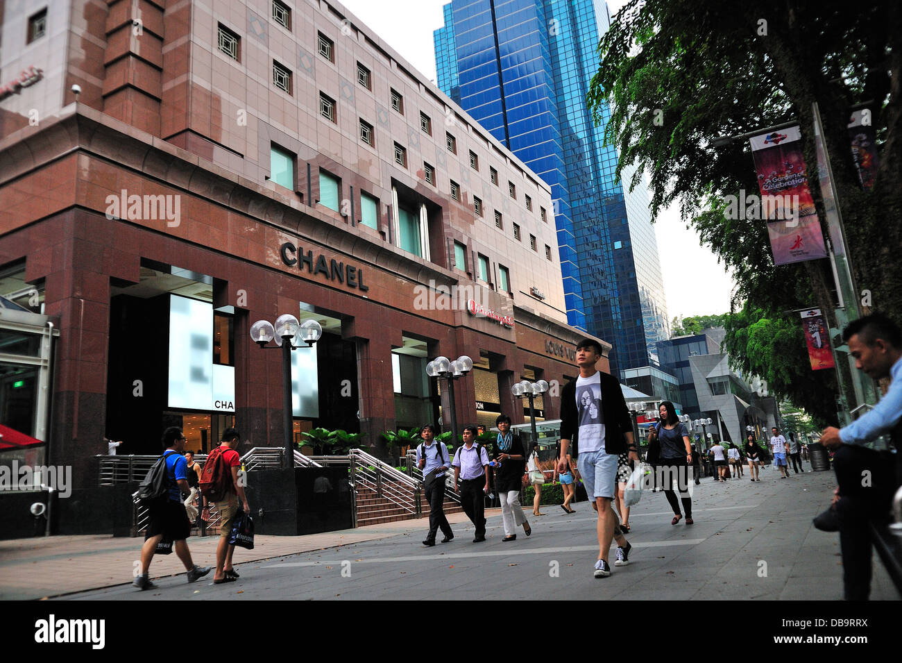 Orchard road hi-res stock photography and images - Alamy