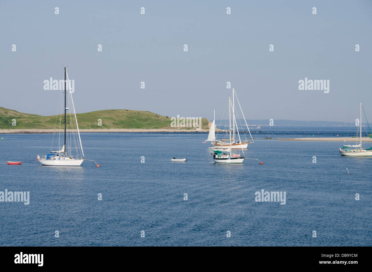 Cuttyhunk harbor hi-res stock photography and images - Alamy