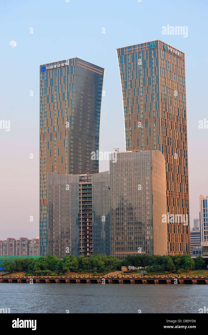 Shanghai bank of china architecture hi-res stock photography and images ...
