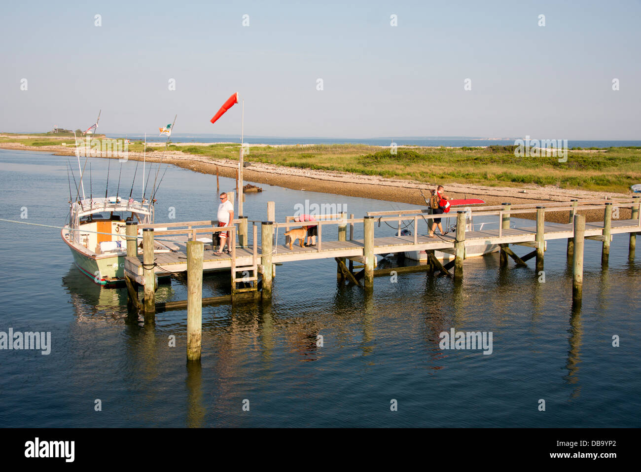 Cuttyhunk harbor hi-res stock photography and images - Alamy