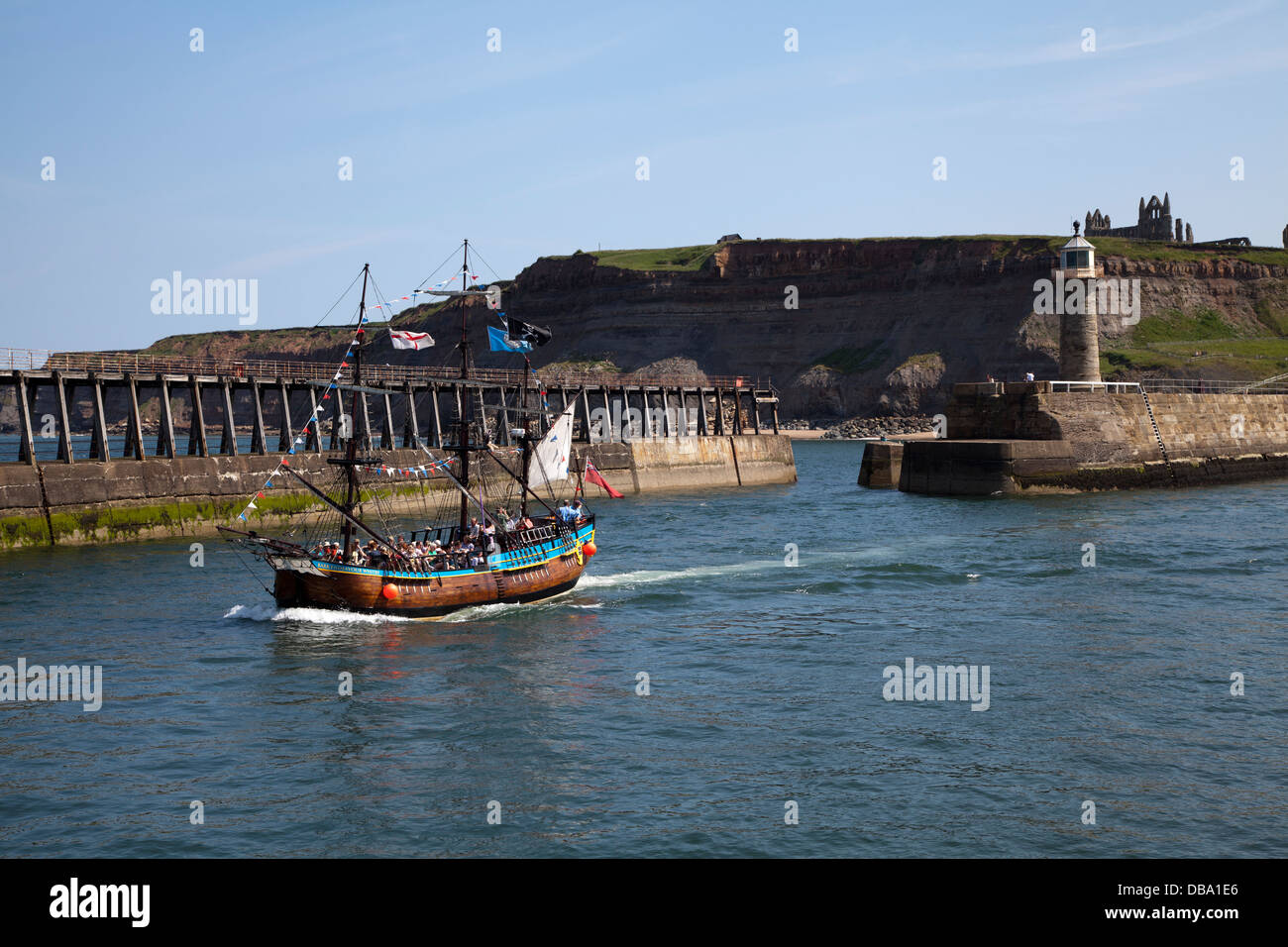 Whitby pirate ship hi-res stock photography and images - Alamy
