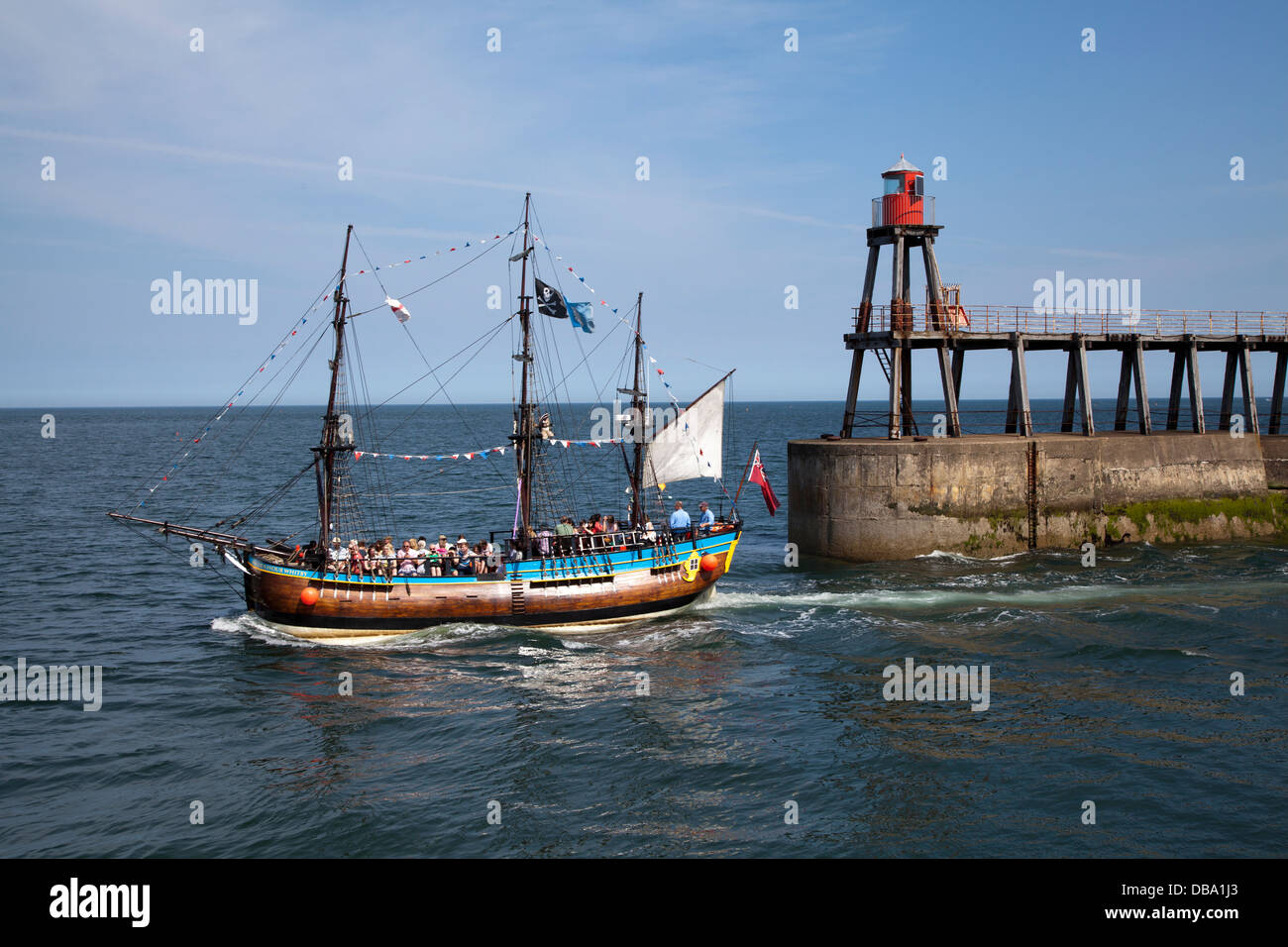Whitby pirate ship hi-res stock photography and images - Alamy