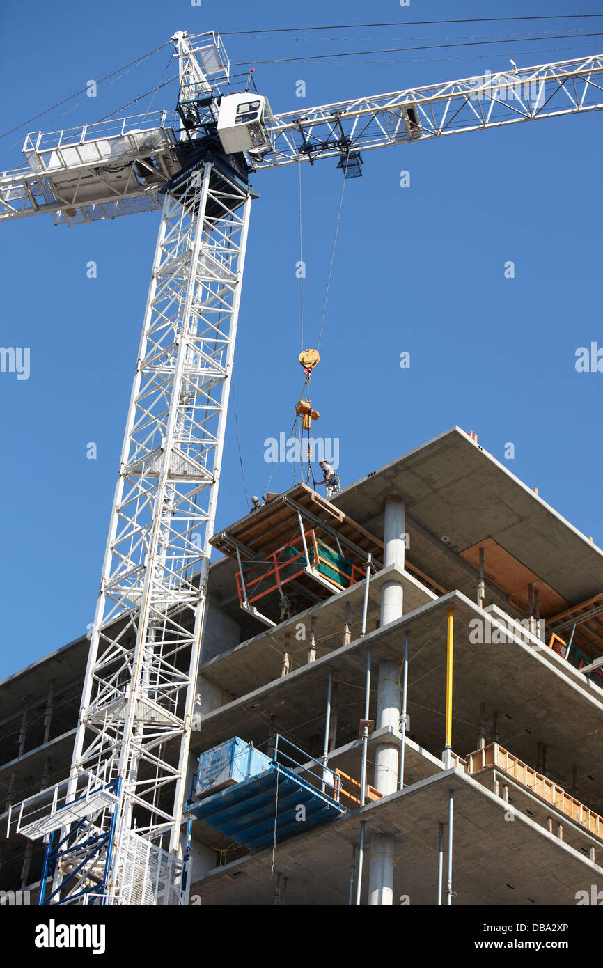Office towers workers hi-res stock photography and images - Alamy