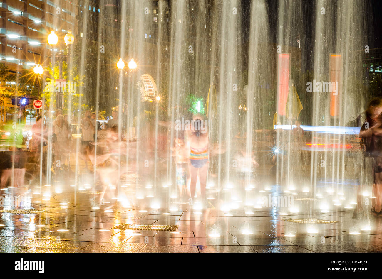 Kids water fountain hi-res stock photography and images - Alamy