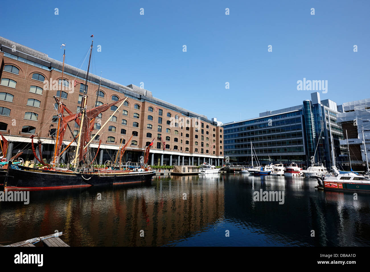 London Docks Stock Photos & London Docks Stock Images - Alamy