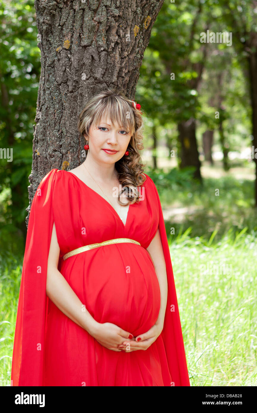 Pregnant human hi-res stock photography and images - Alamy