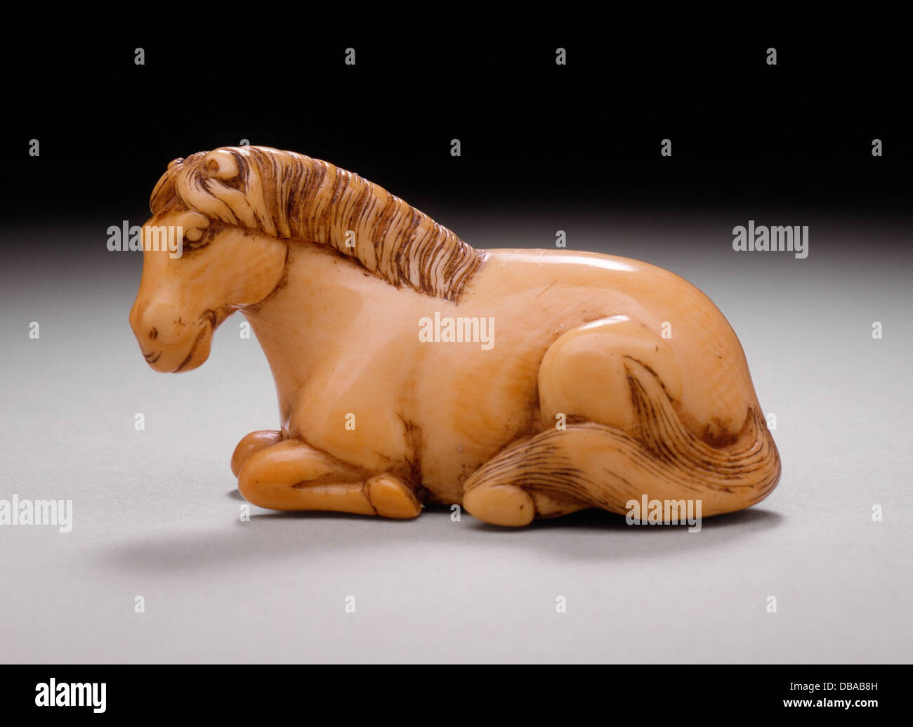 Ivory horse sculpture hi-res stock photography and images - Alamy