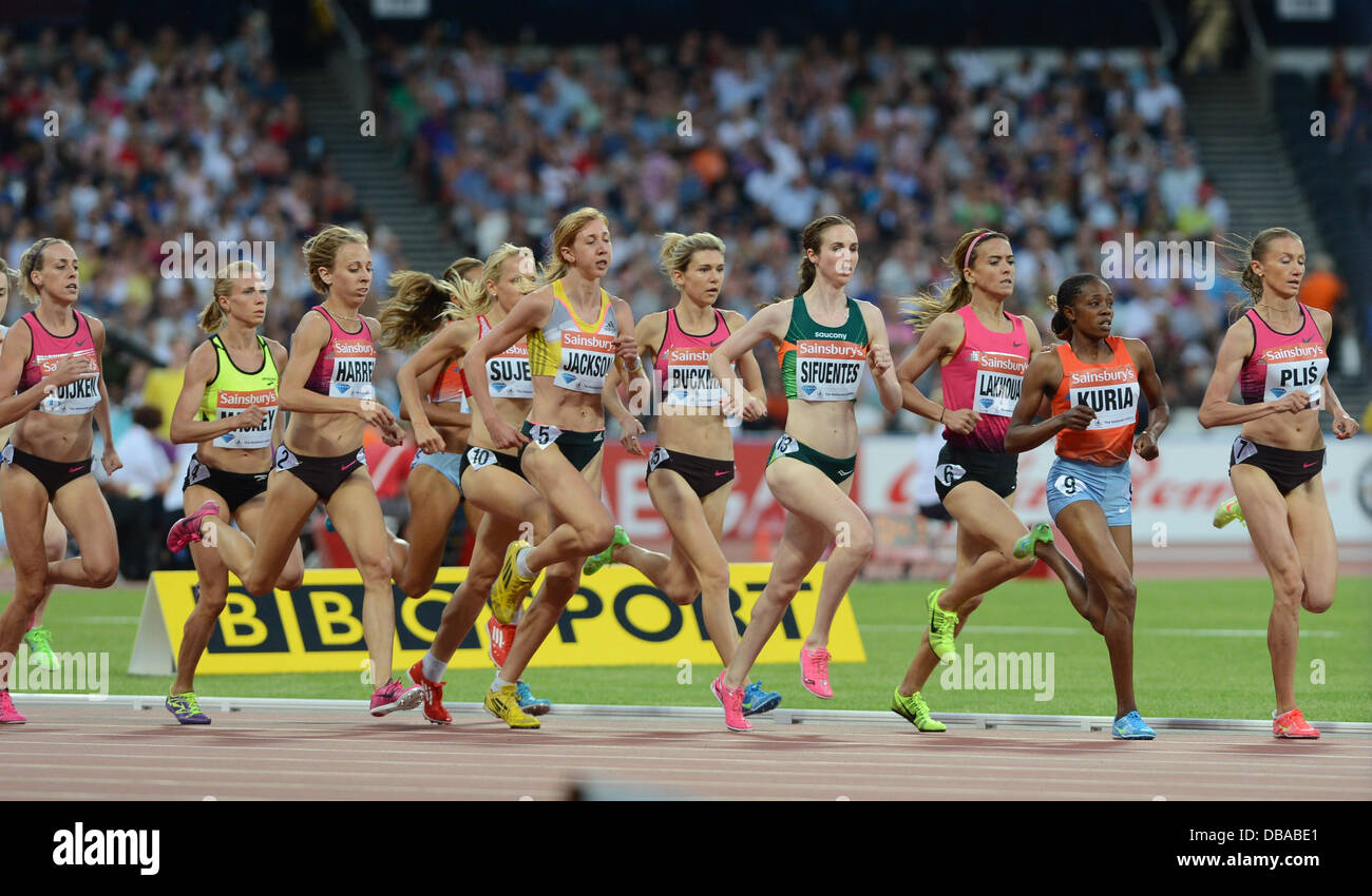Perry Shakes-Drayton runs a personal best in the women's 400m hurdles ...