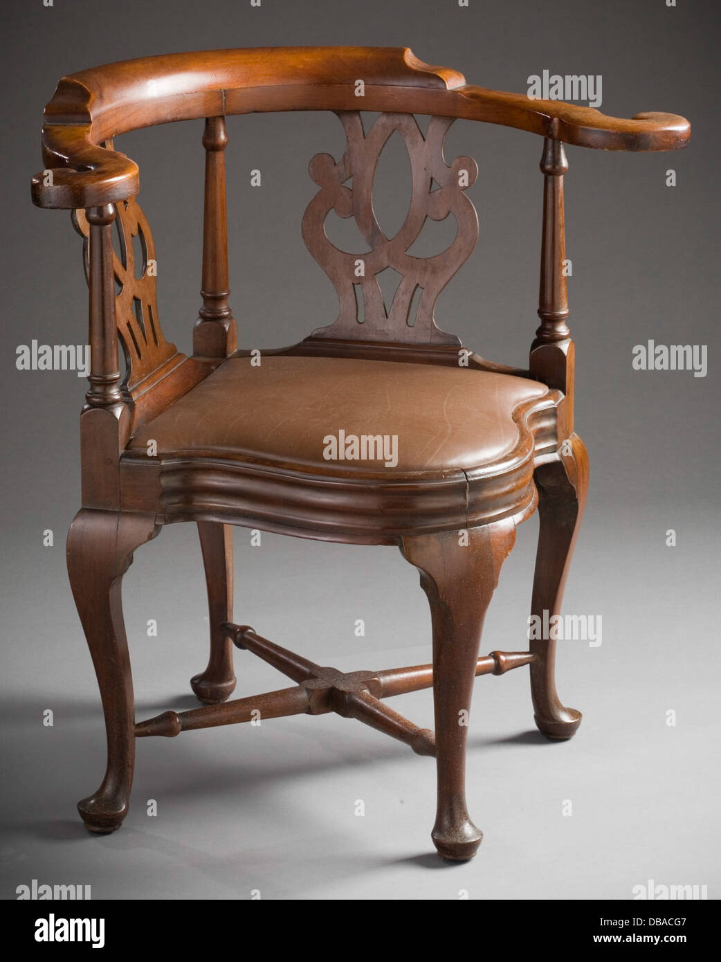 This roundabout chair reflects period design and craftsmanship ...