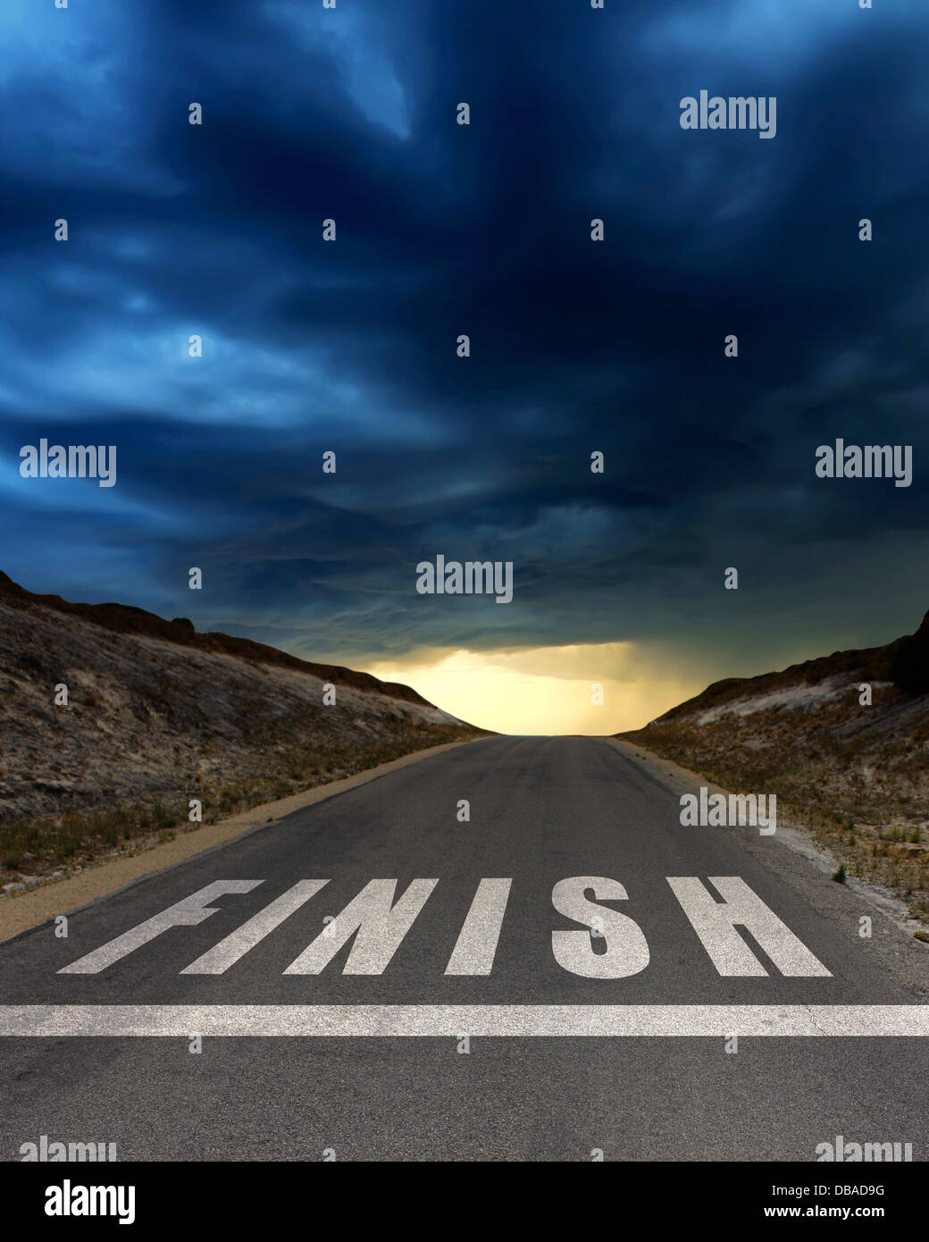 Road leading to finish Stock Photo - Alamy