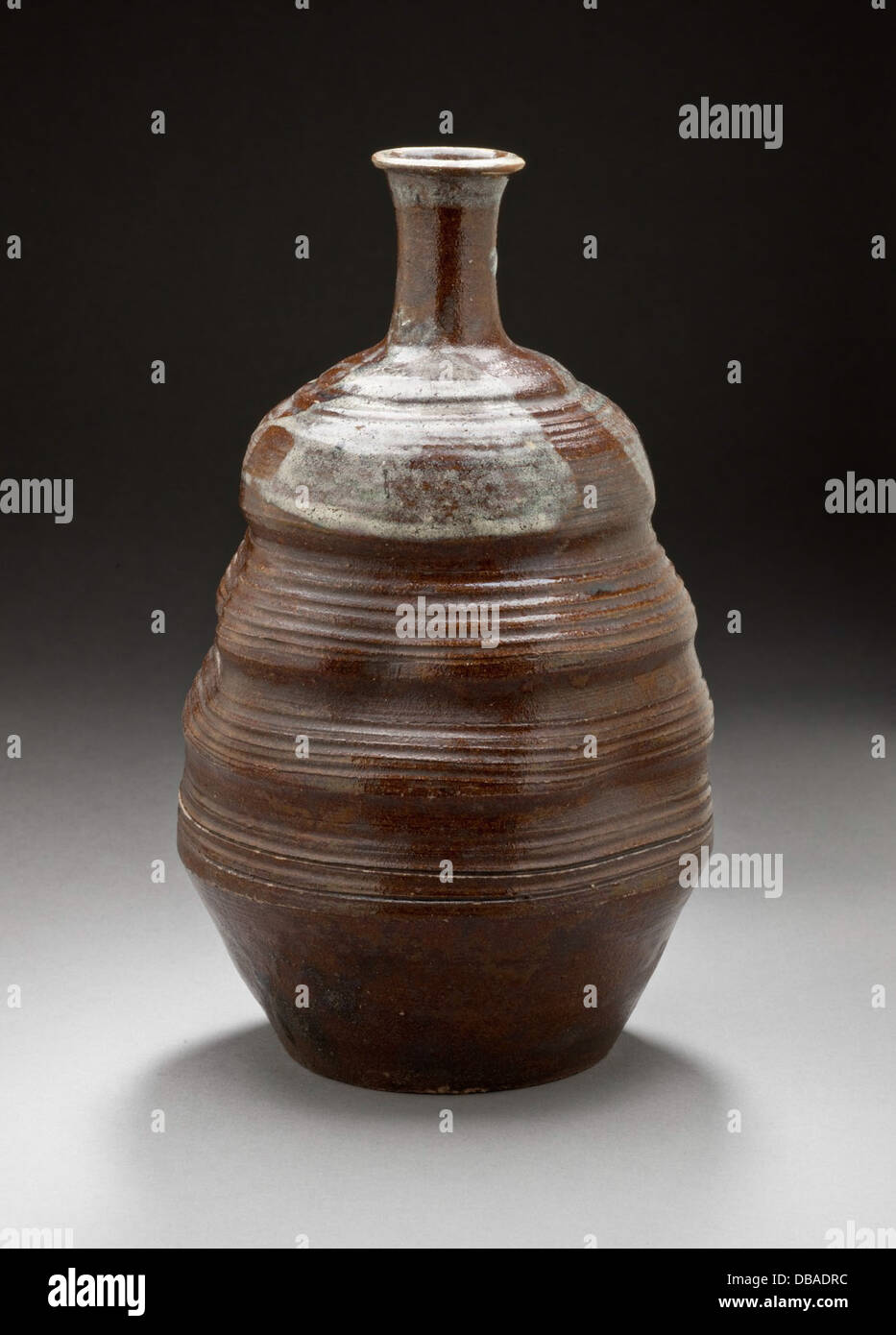 Drinking vessel for sake hi-res stock photography and images - Alamy