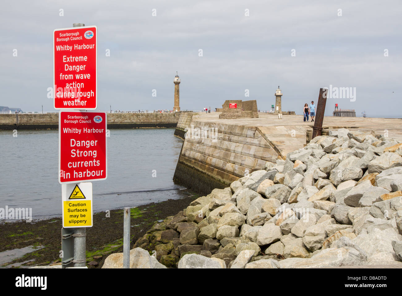 Danger signs hi-res stock photography and images - Alamy