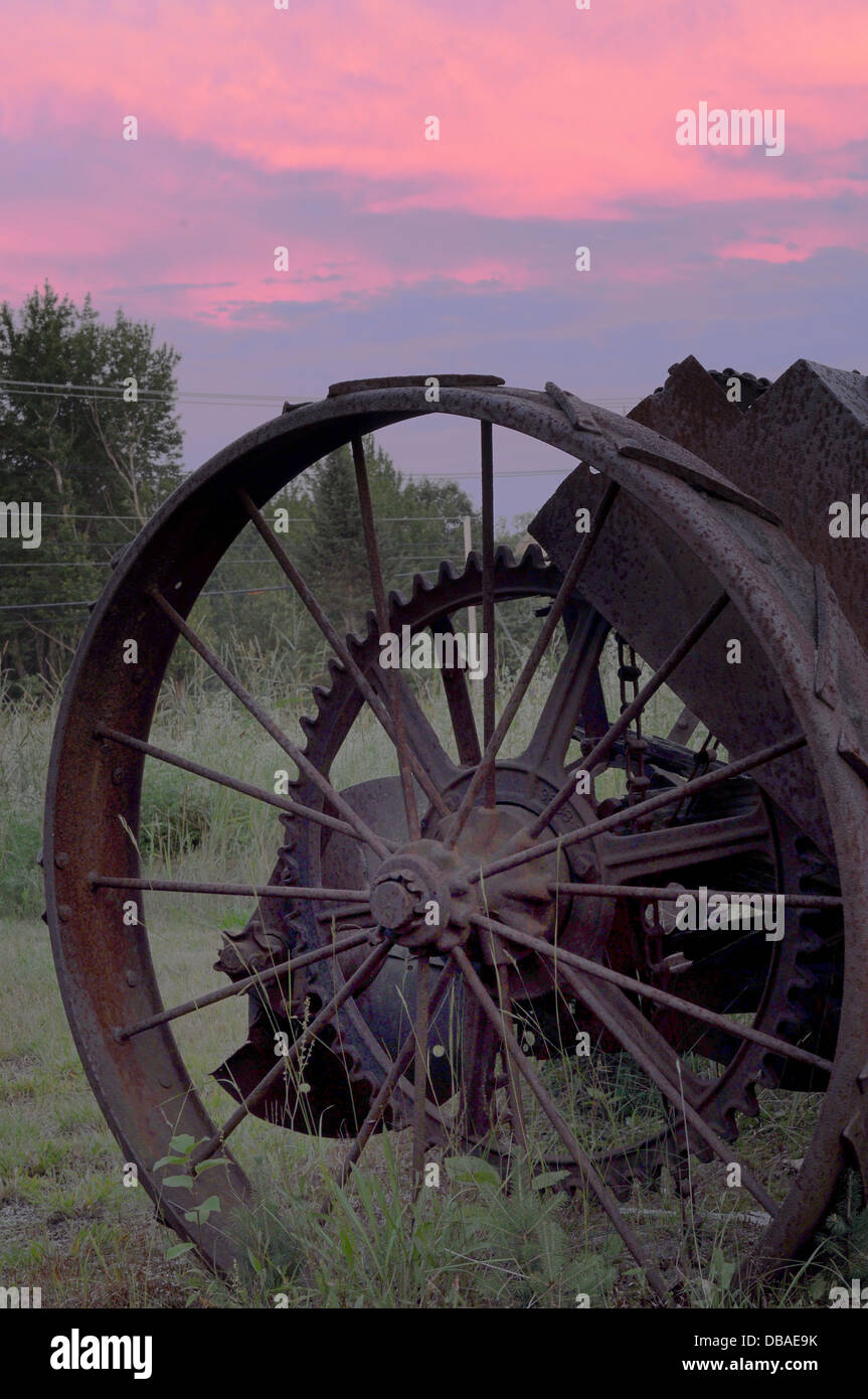 Rusty farm equipment in field hi-res stock photography and images - Alamy