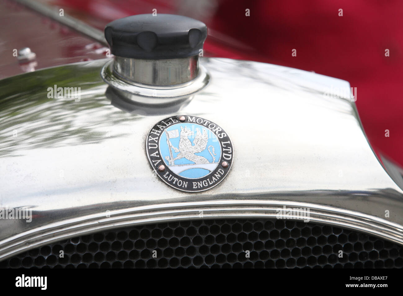 Classic british car grill badge hi-res stock photography and images - Alamy