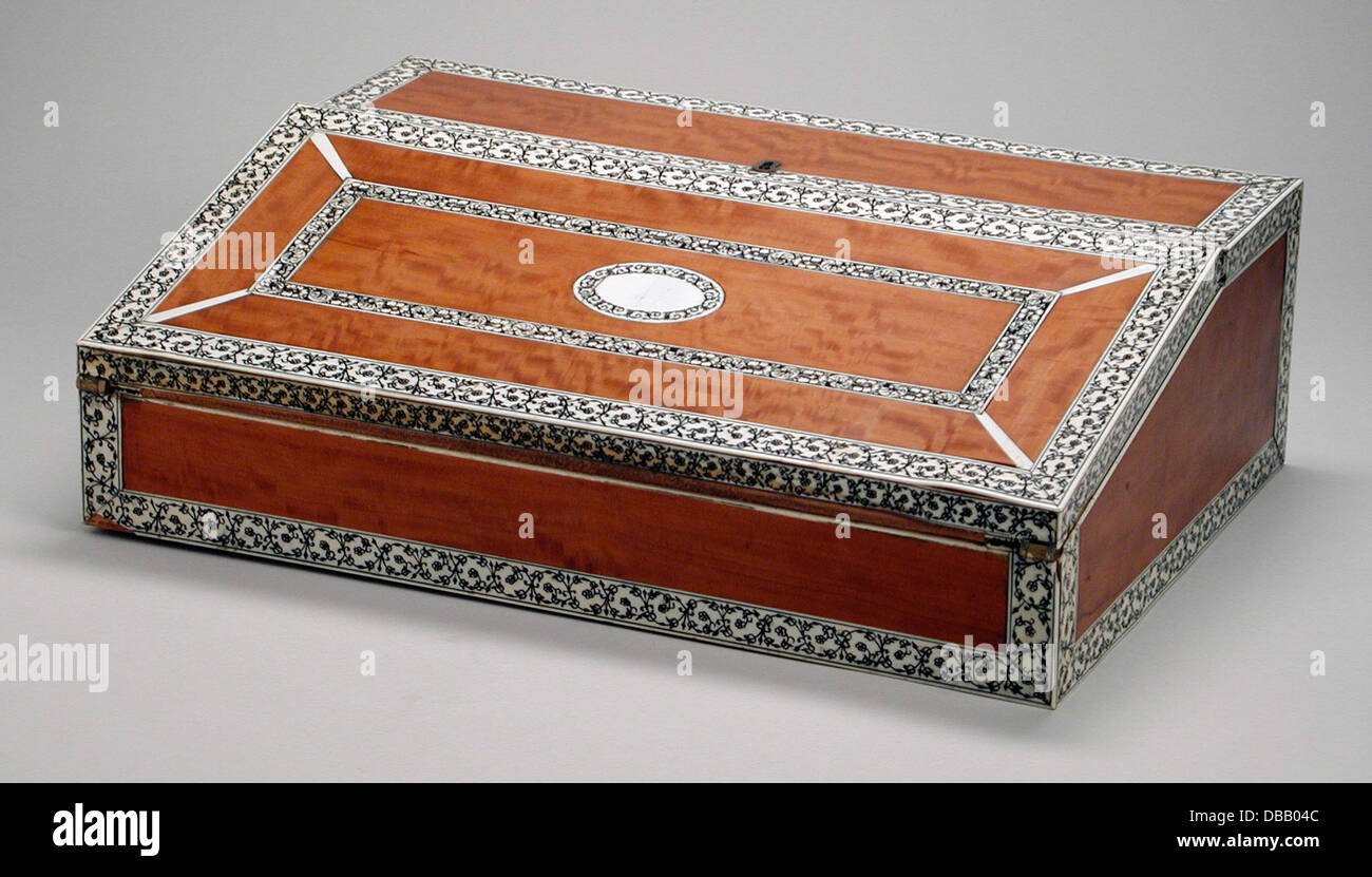 Sloped Writing Desk M.2000.123.1a-c (2 of 2 Stock Photo - Alamy