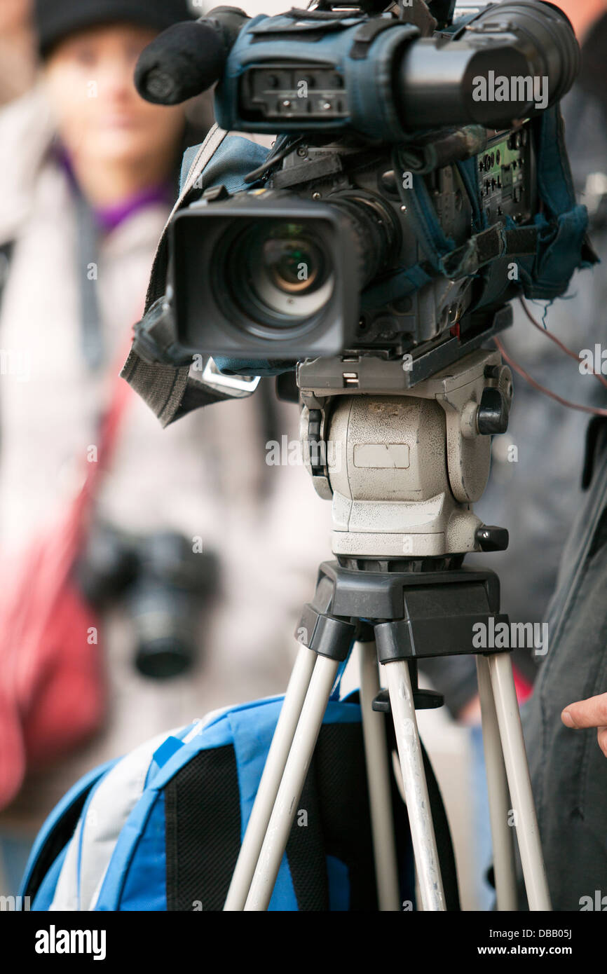 video camera for news tv broadcasting Stock Photo - Alamy