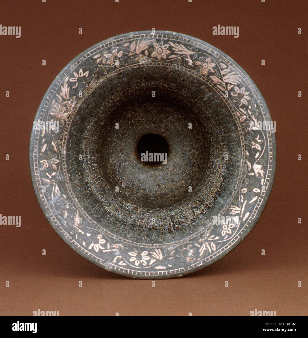 Old spittoon hi-res stock photography and images - Alamy
