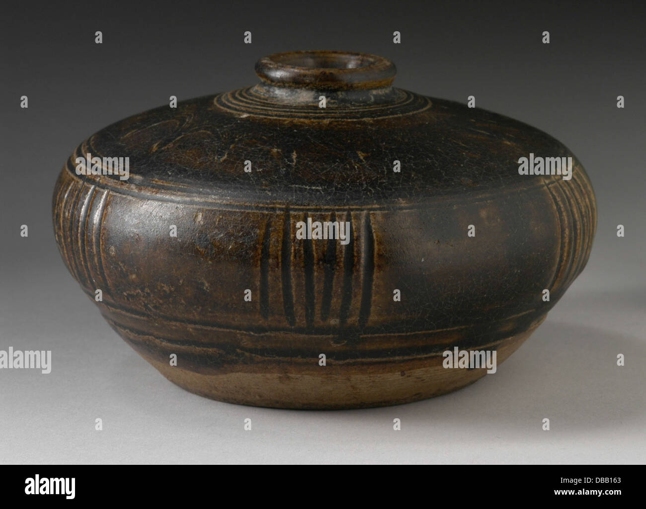 Squat Jar M.73.119.2 Stock Photo - Alamy