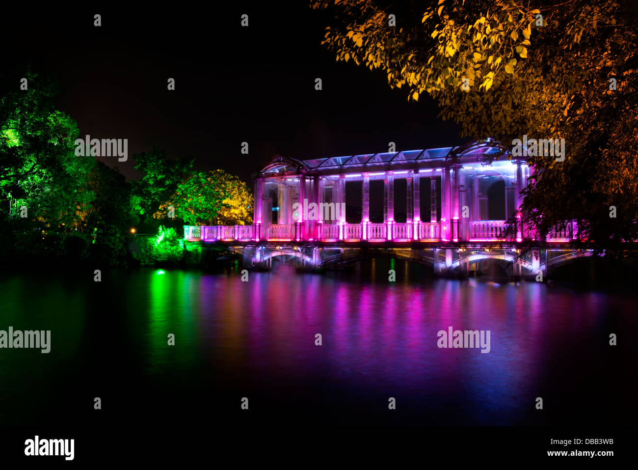Glass bridge, Ronghu Park, Guilin, CHINA Stock Photo - Alamy