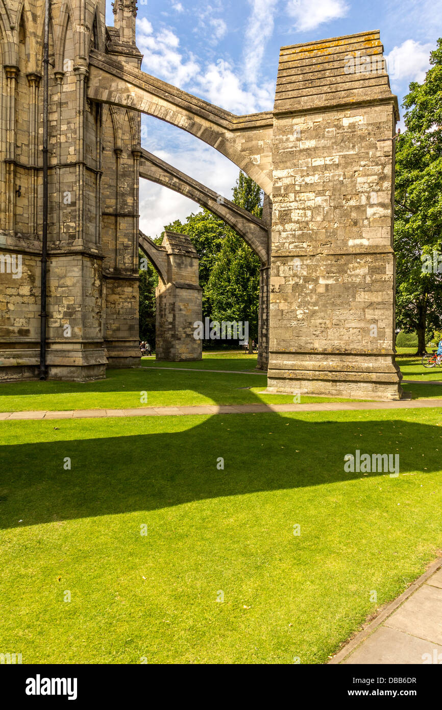 Archway At Lincoln Cathedral High Resolution Stock Photography and ...