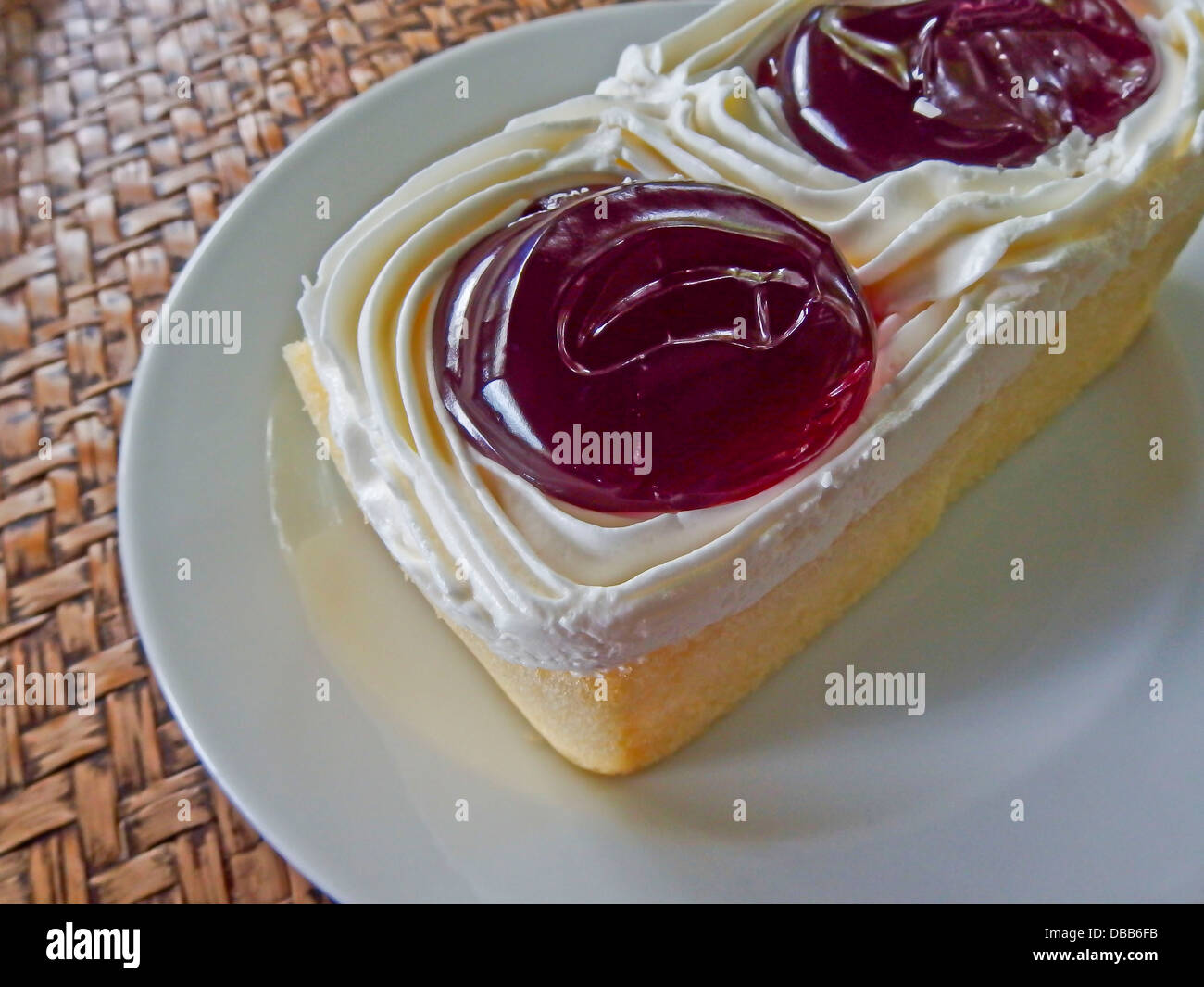 Square cake hi-res stock photography and images - Alamy