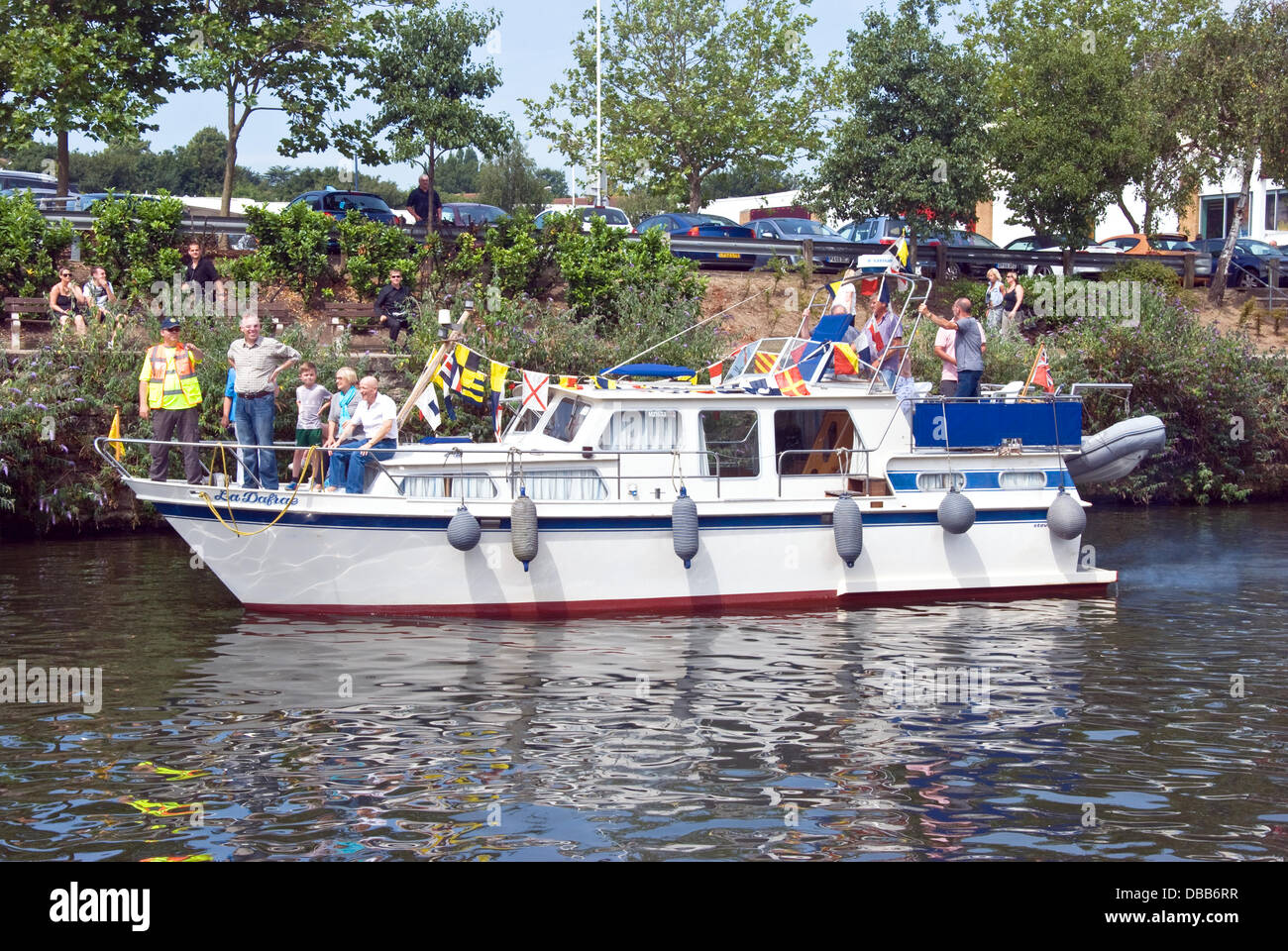 Maidstone kent england river boat hi-res stock photography and images ...