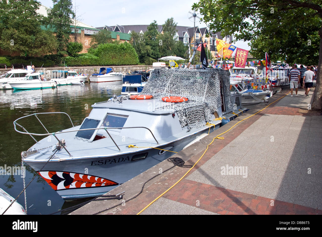 Maidstone kent england river boat hi-res stock photography and images ...