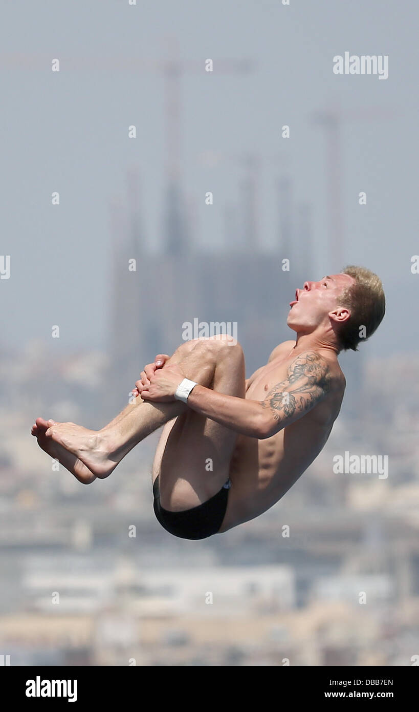 Mens 10m platform diving hi-res stock photography and images - Alamy