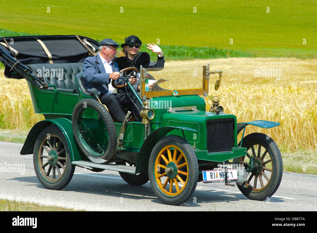 Oldtimer rallye for at least 80 years old antique cars with Rover 8HP ...