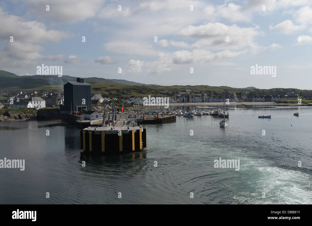 Port ellen pier hi-res stock photography and images - Alamy
