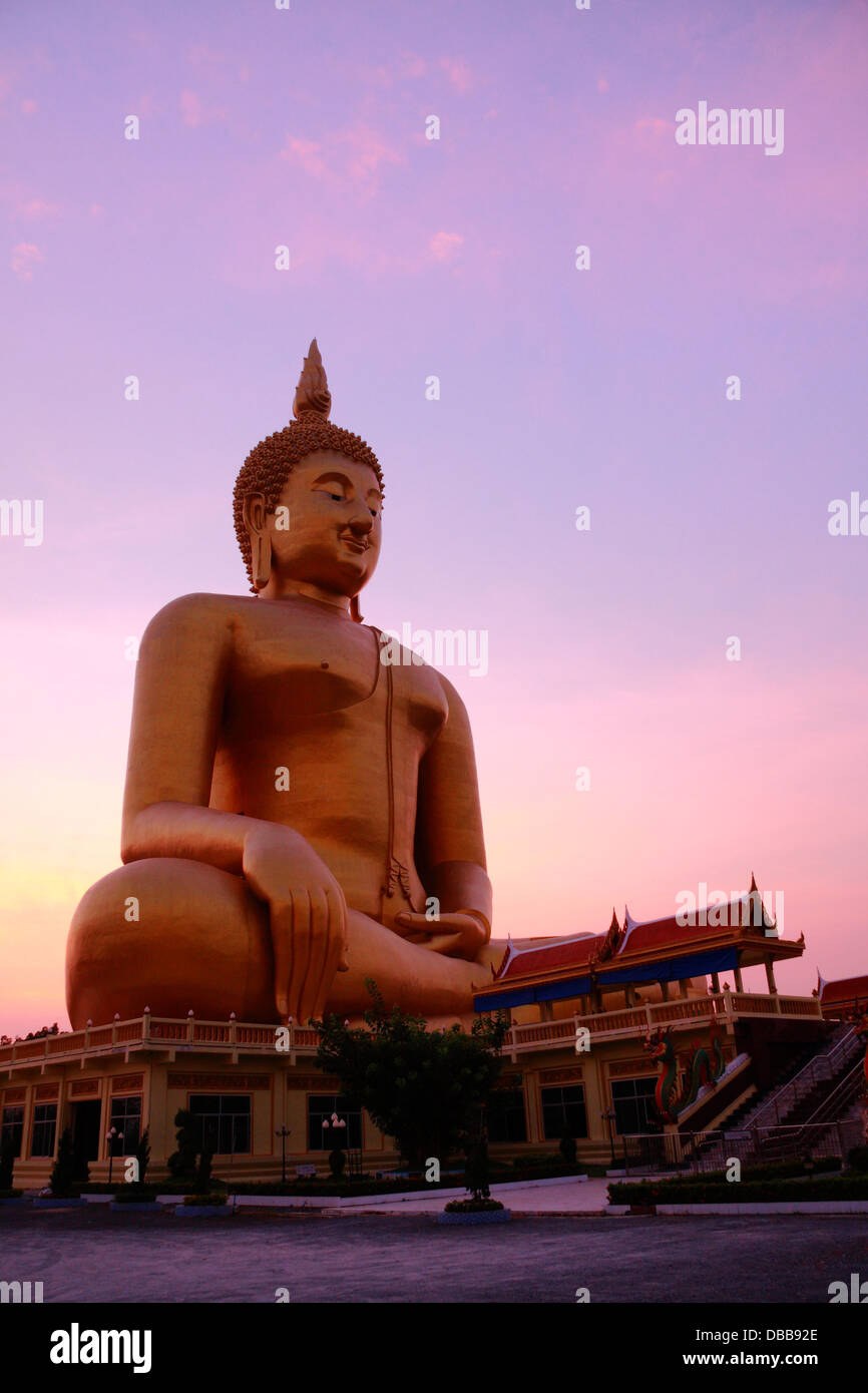 Wat Muang Monestary in Ang Thong province, Great buddha of thailand ...