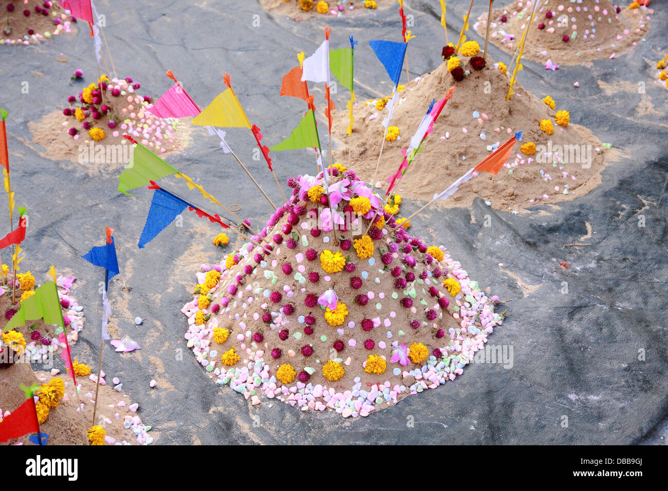 Sand carrying festival hi-res stock photography and images - Alamy