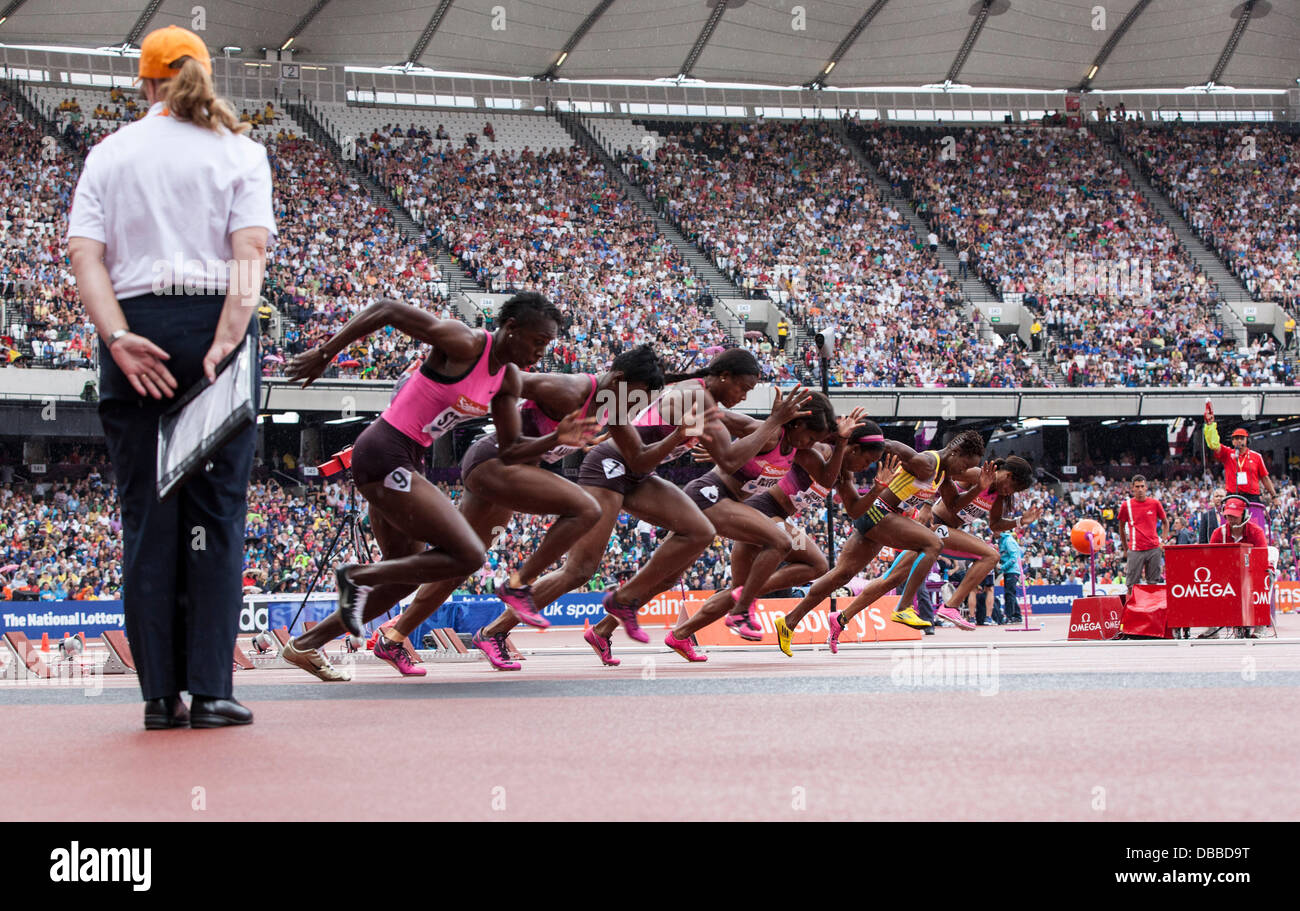Women 100m sprint hi-res stock photography and images - Alamy