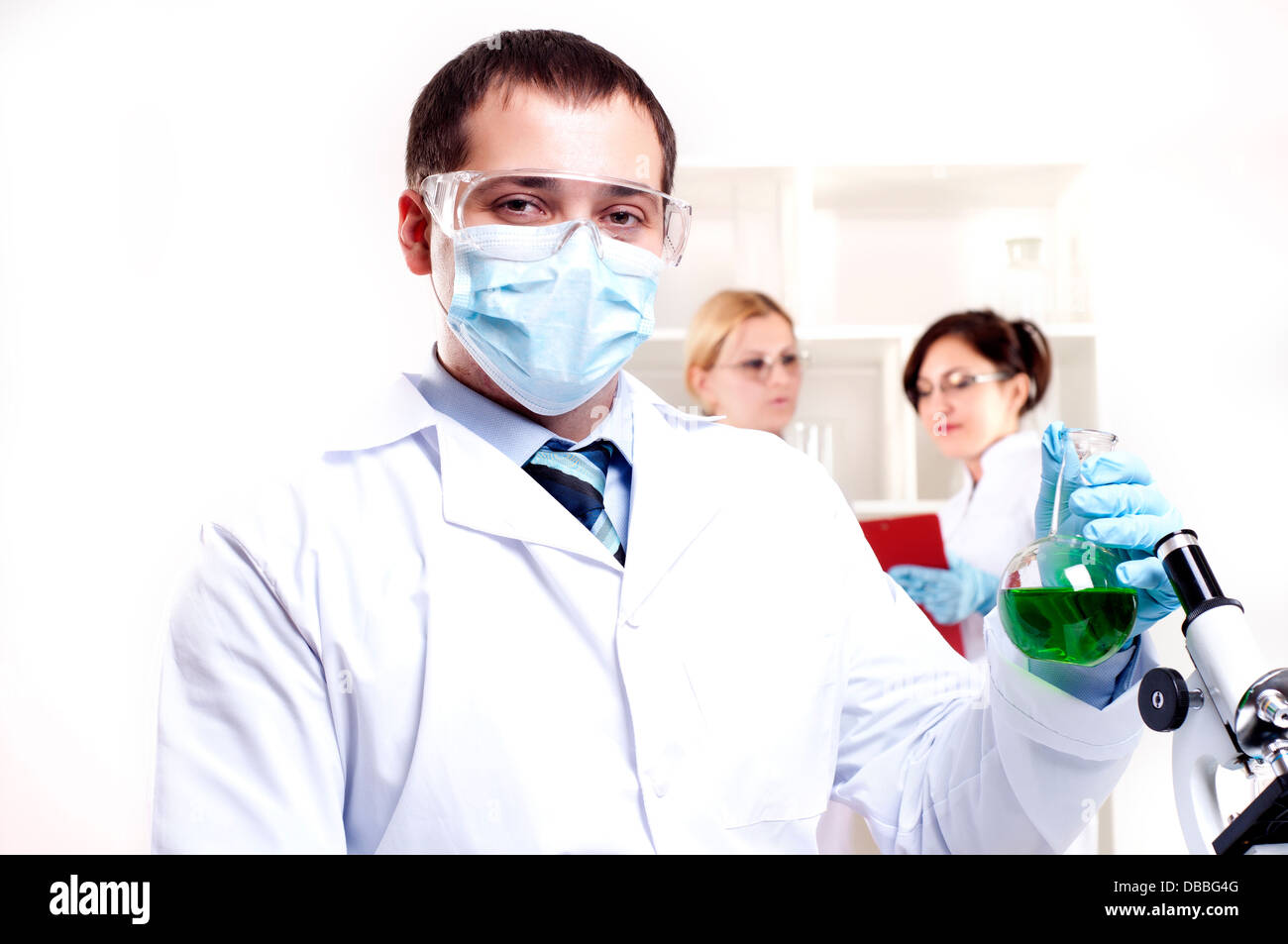 chemist working in the laboratory Stock Photo - Alamy