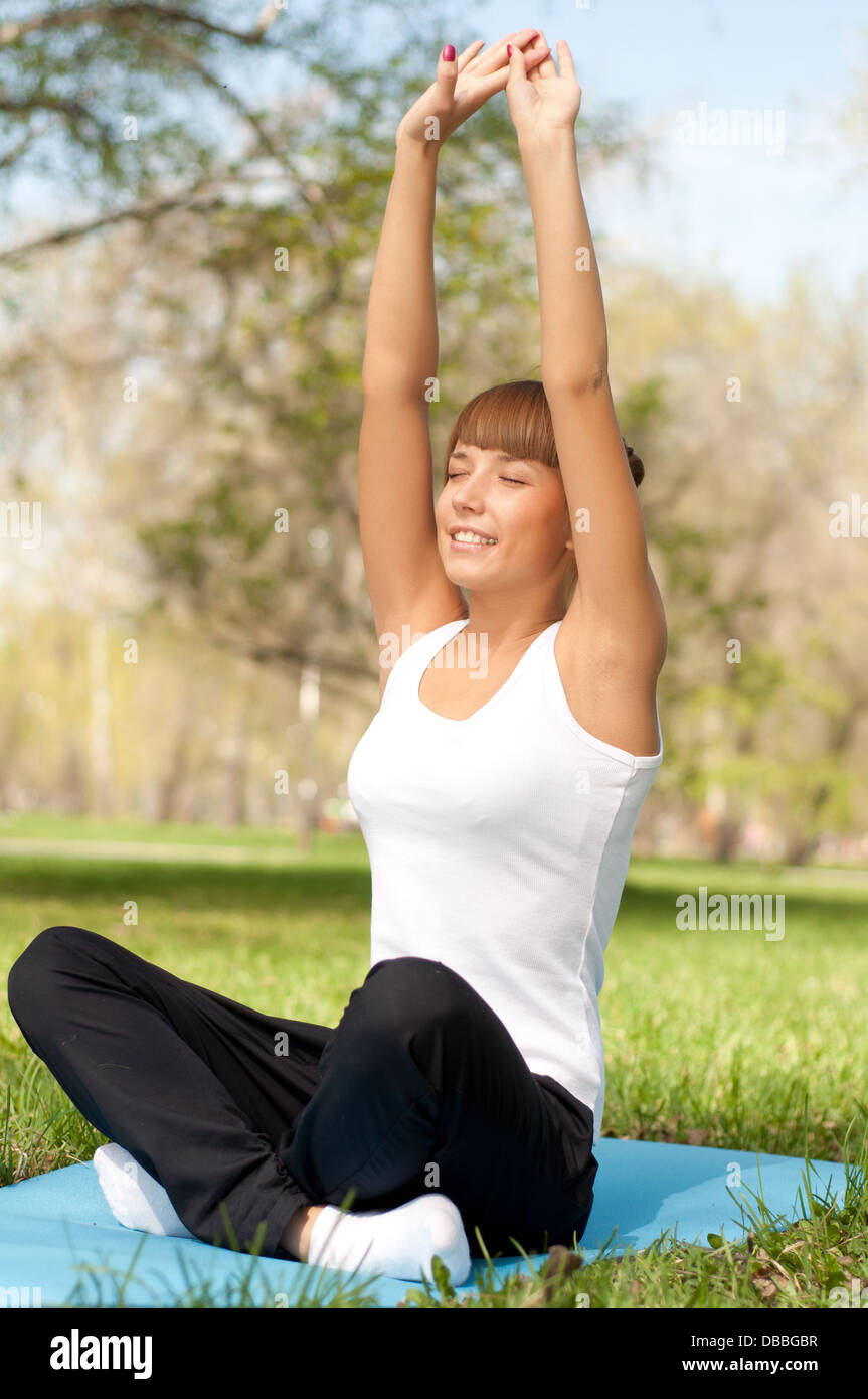 sport exercises in the park Stock Photo - Alamy
