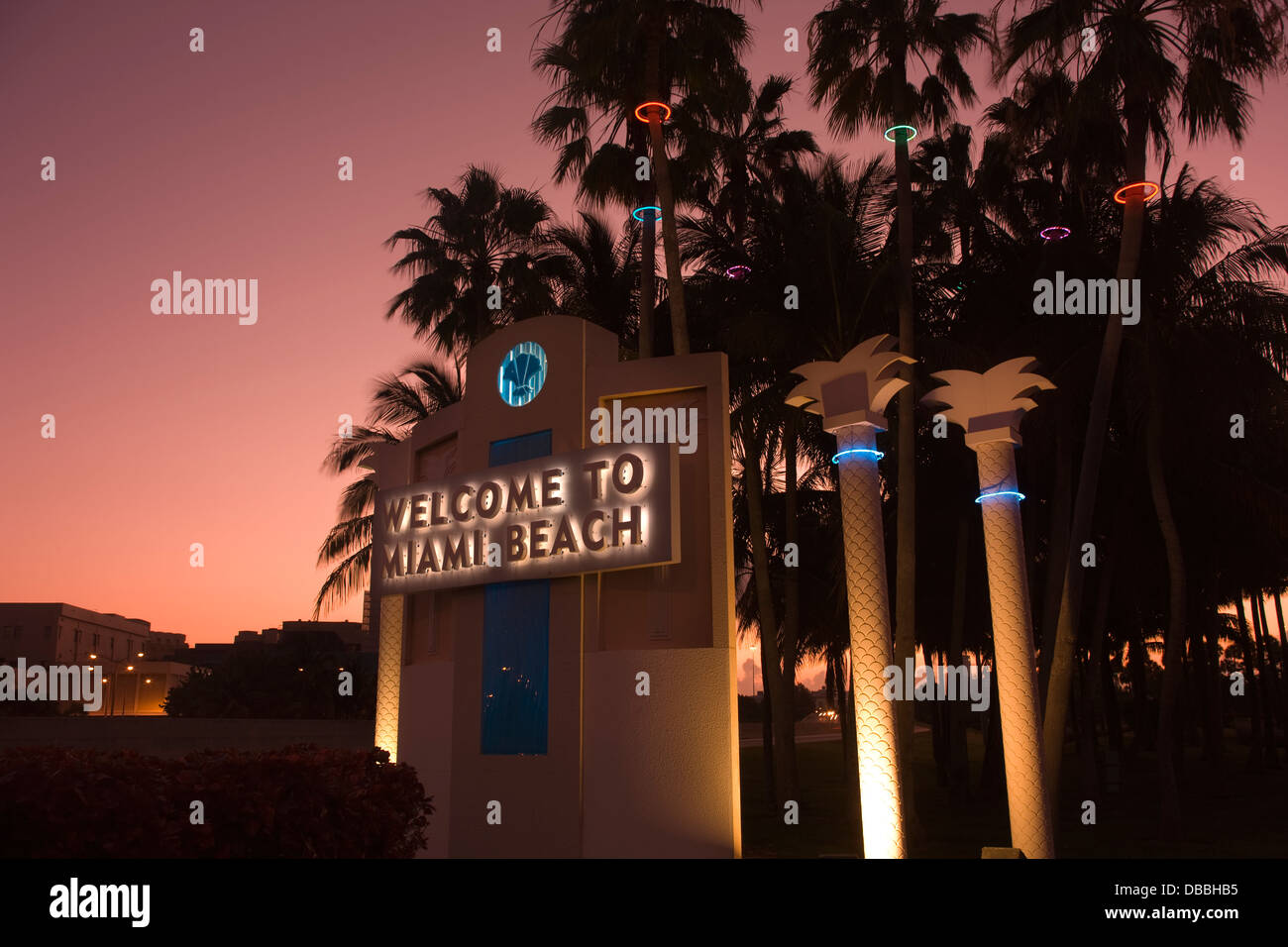 WELCOME TO MIAMI BEACH SIGN MIAMI BEACH FLORIDA USA Stock Photo - Alamy