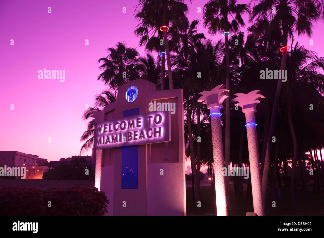 WELCOME TO MIAMI BEACH SIGN MIAMI BEACH FLORIDA USA Stock Photo - Alamy