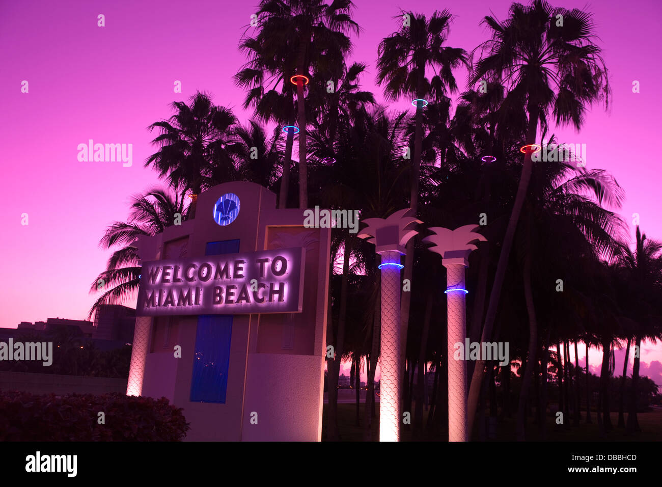 WELCOME TO MIAMI BEACH SIGN MIAMI BEACH FLORIDA USA Stock Photo - Alamy