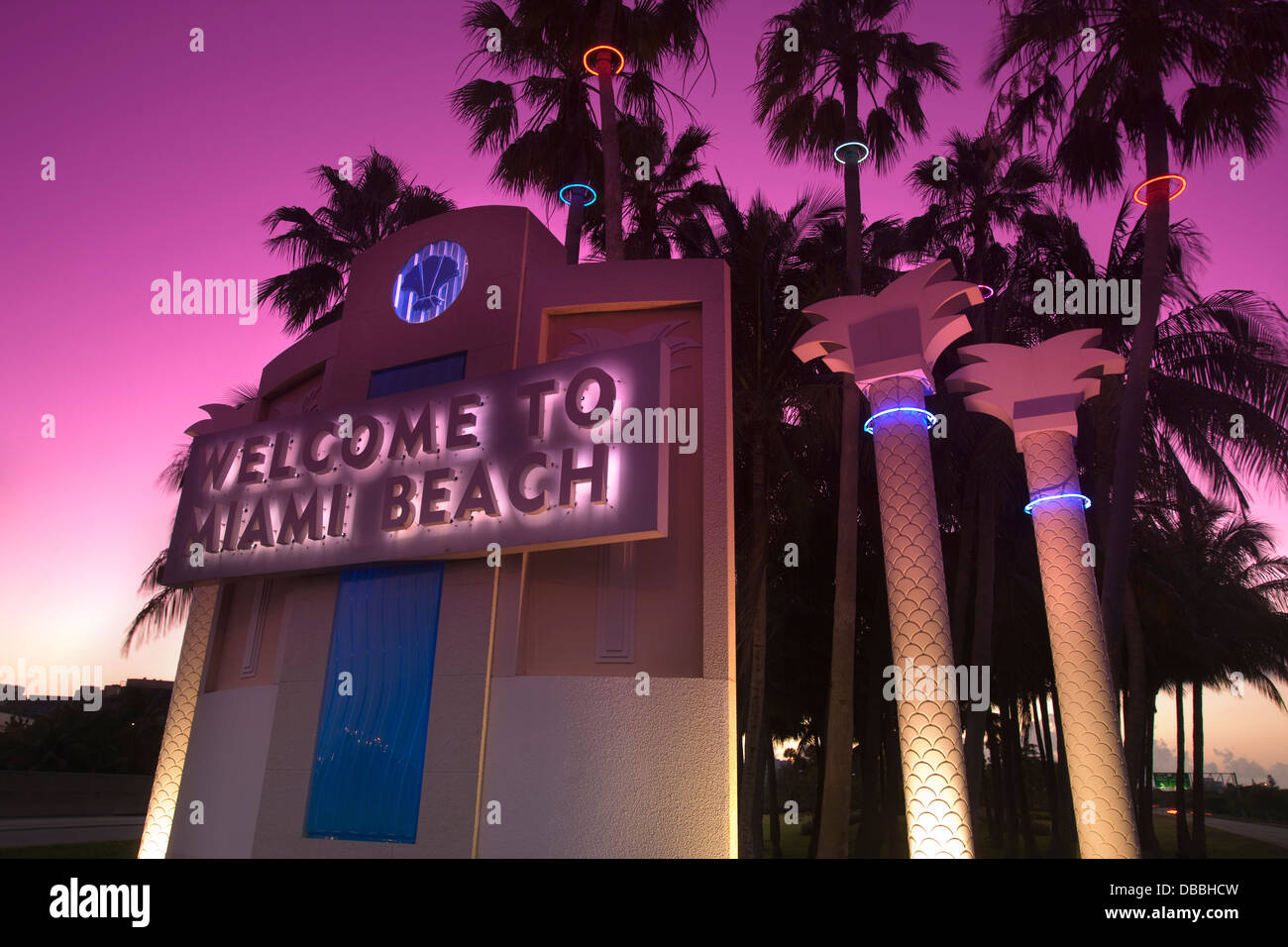 WELCOME TO MIAMI BEACH SIGN MIAMI BEACH FLORIDA USA Stock Photo - Alamy