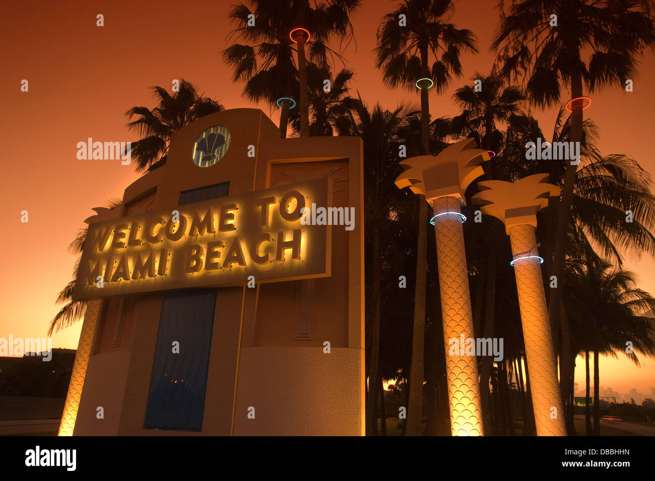 WELCOME TO MIAMI BEACH SIGN MIAMI BEACH FLORIDA USA Stock Photo - Alamy